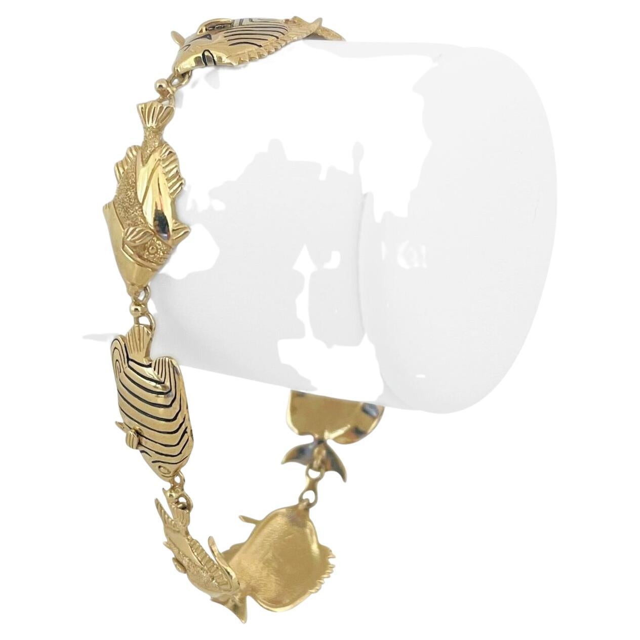 14 Karat Yellow Gold Ladies Unique Fish Link Bracelet For Sale at 1stDibs