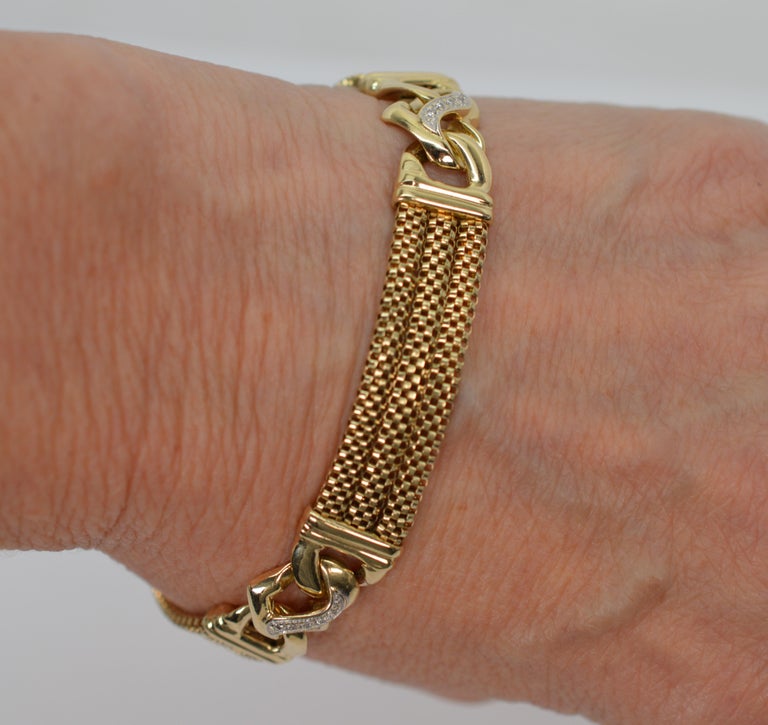 14 Karat Yellow Gold Mesh Chain Bracelet with Heart Station Diamond ...