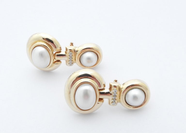14 Karat Yellow Gold Mobe Pearl and Diamond Earrings For Sale at 1stDibs