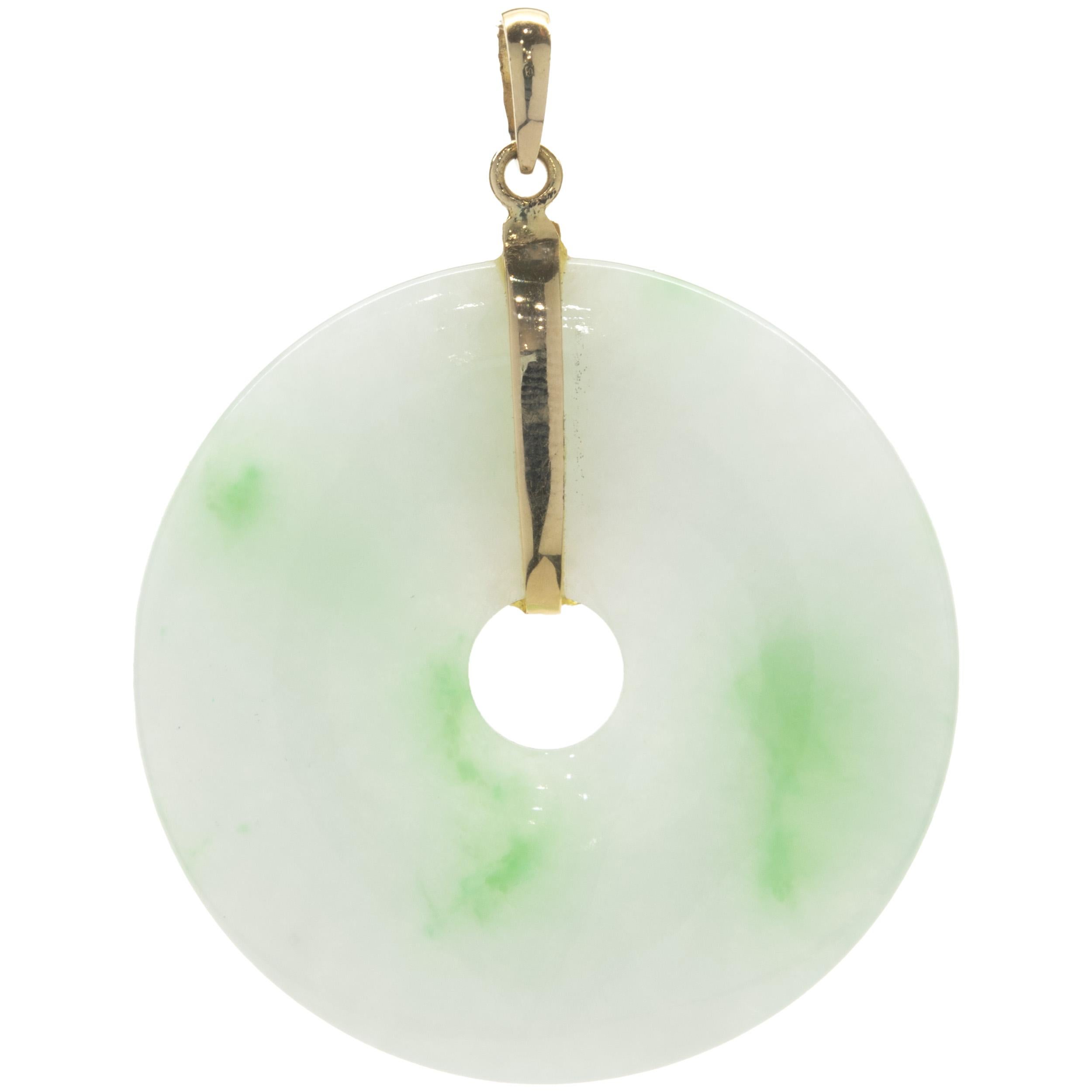 14 Karat Yellow Gold Moss Over Snow Jade Pendant For Sale at 1stDibs