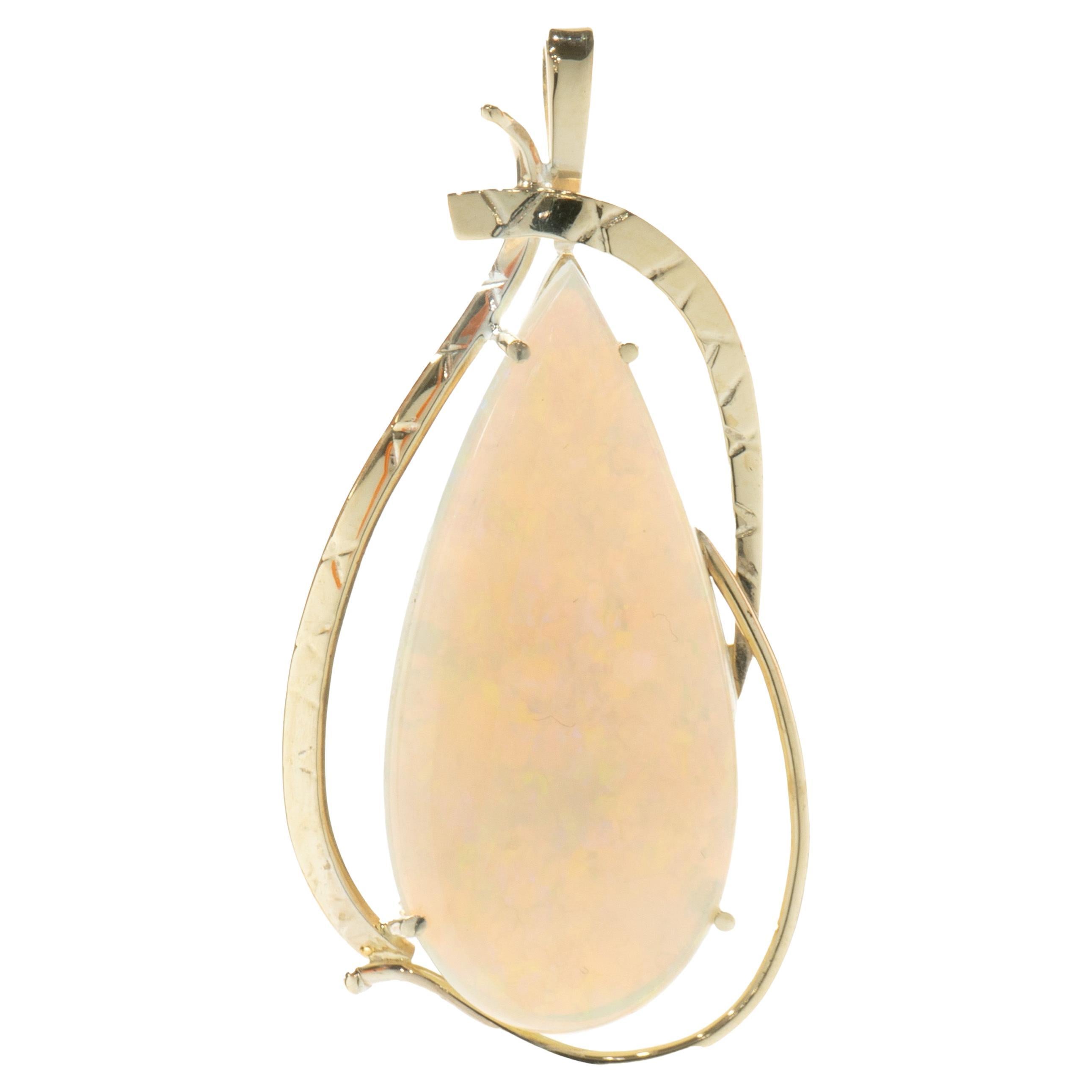 Effy D'Oro Twisted Rope Circle Pendant with Diamonds Set in 14 Karat ...