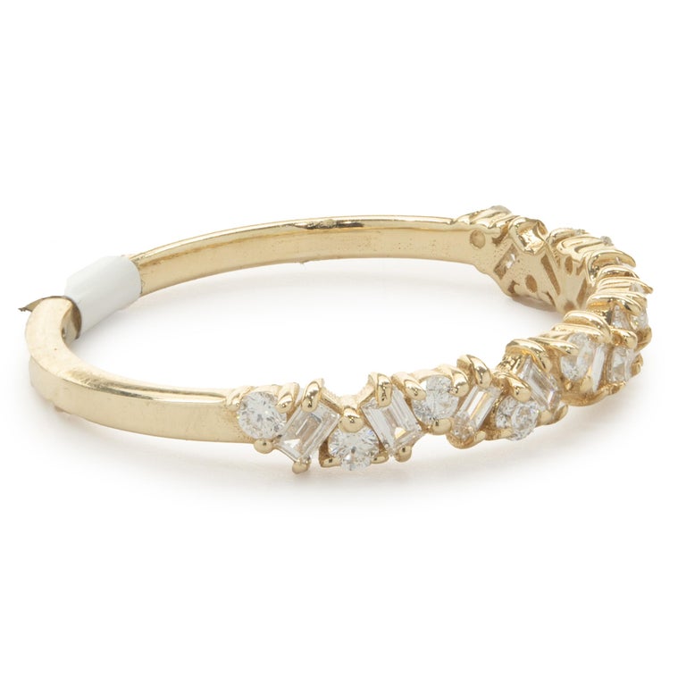 14 Karat Yellow Gold Multi Shape Diamond Staggered Band For Sale at 1stDibs