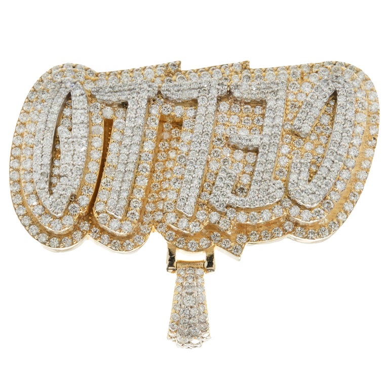 14 Karat Yellow Gold Pave Diamond 3D “CELLO” Pendant For Sale at 1stDibs