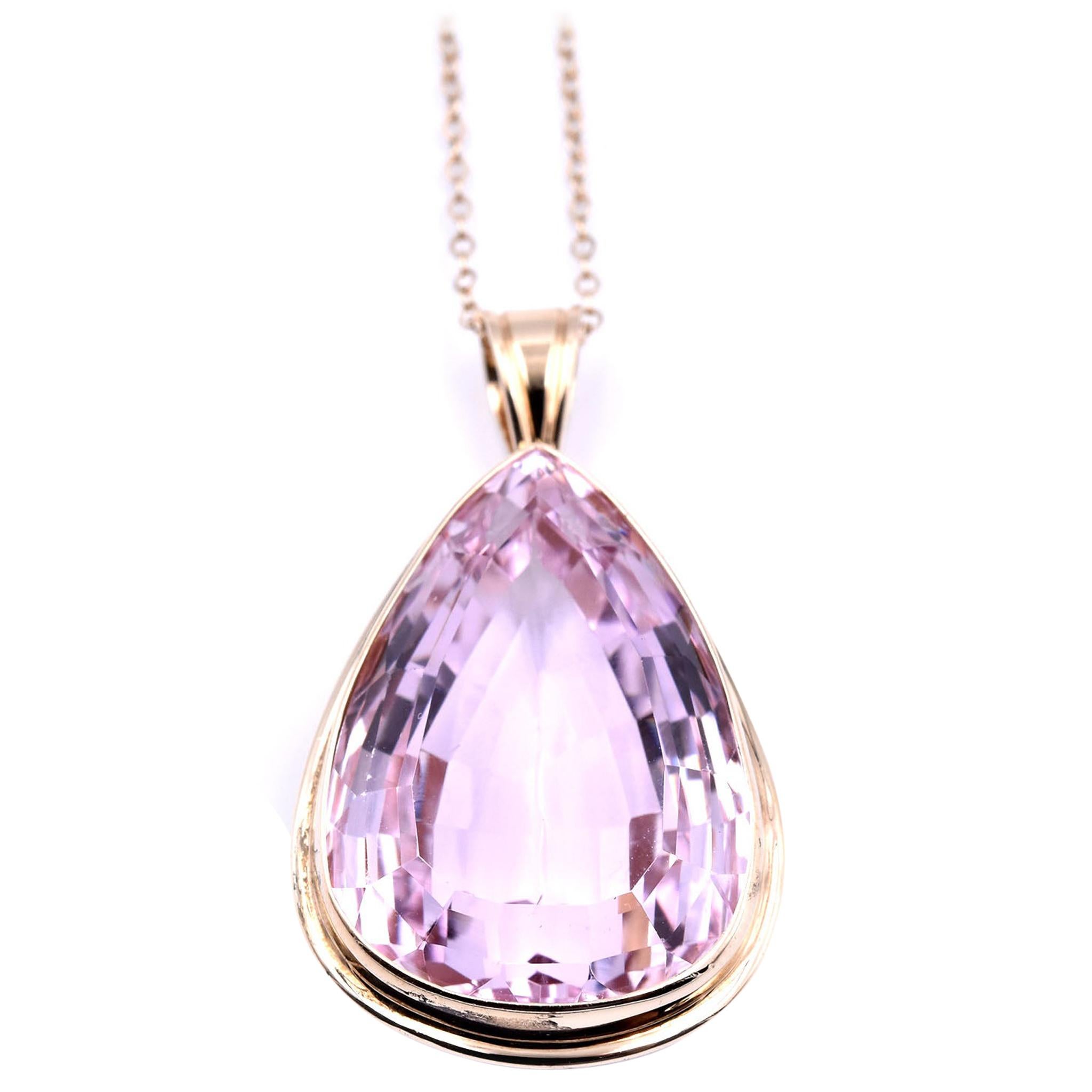 Van Cleef and Arpels Alhambra Carnelian Yellow Gold Necklace at 1stDibs