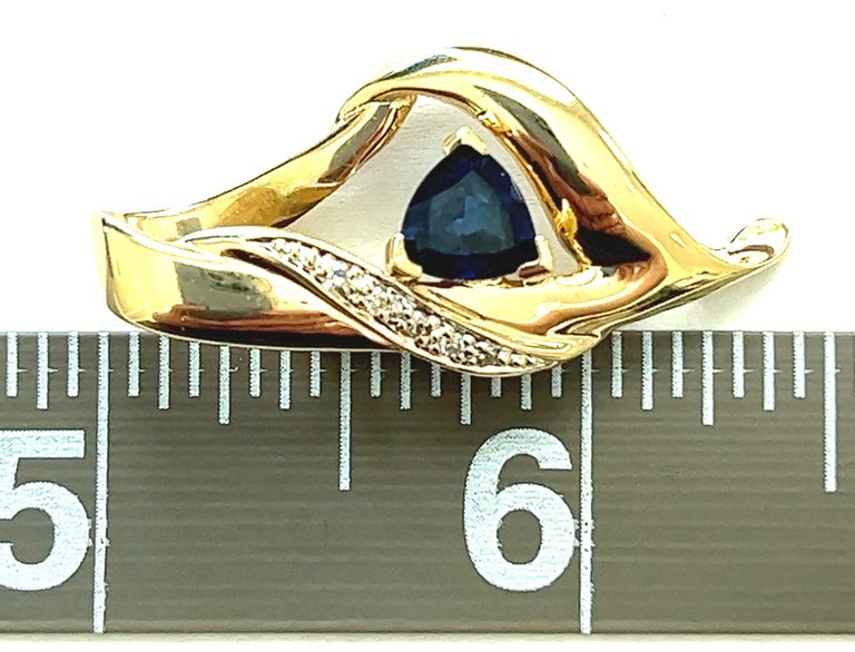 14 Karat Yellow Gold Sapphire and Diamond Slide Pendant For Sale at 1stDibs