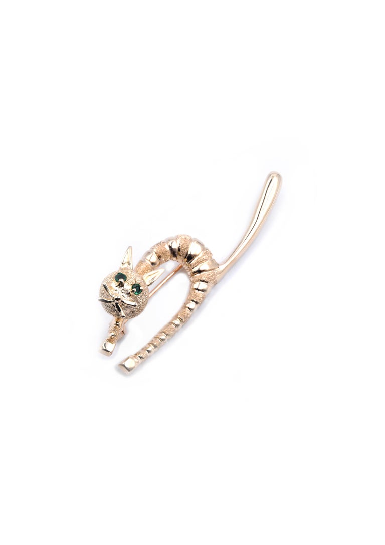 14 Karat Yellow Gold Scaredy Cat Pin For Sale at 1stDibs