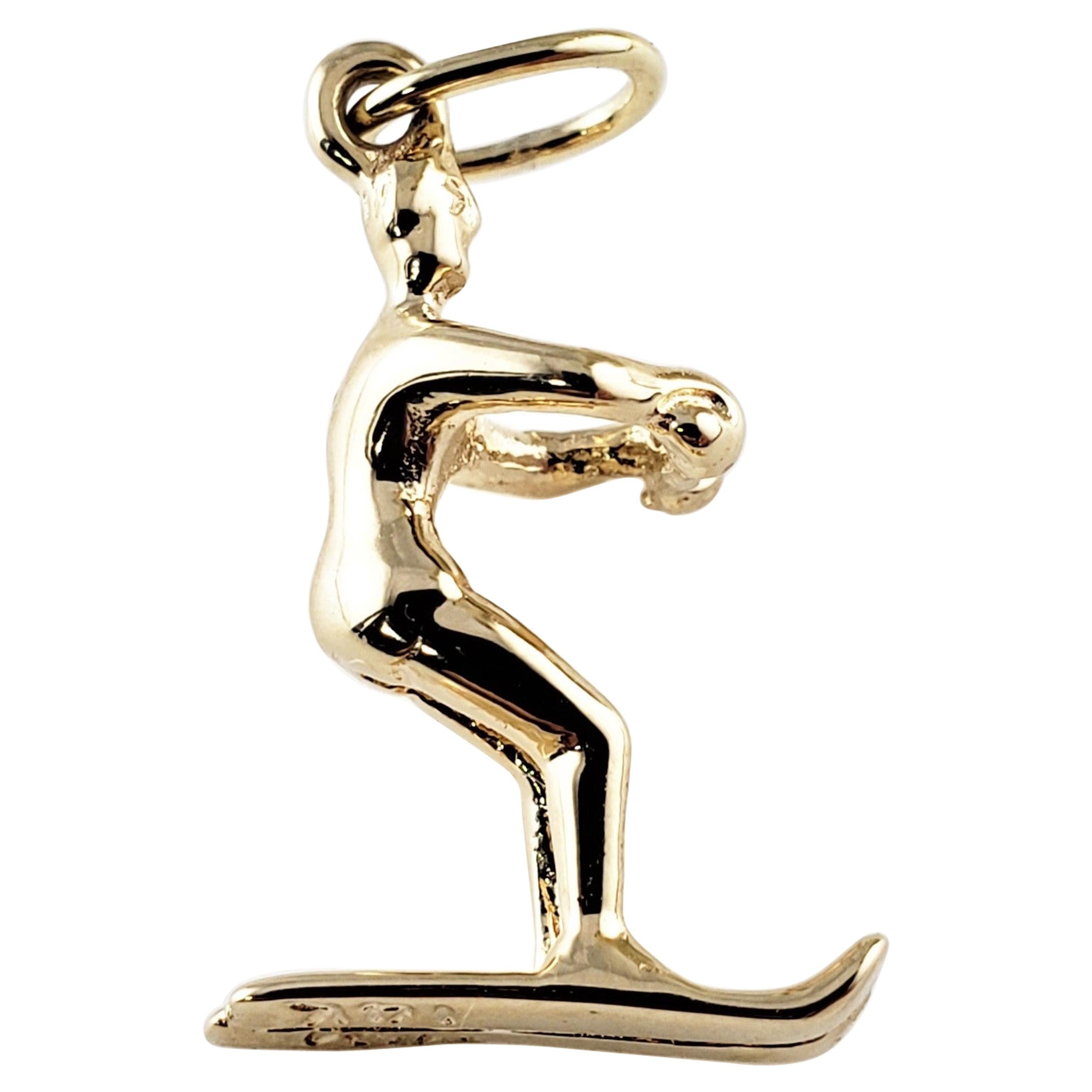 14 Karat Yellow Gold Skier Charm For Sale at 1stDibs