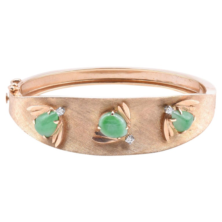 14 Karat Yellow Gold Vintage Jade Bee and Diamond Bangle Bracelet For ...