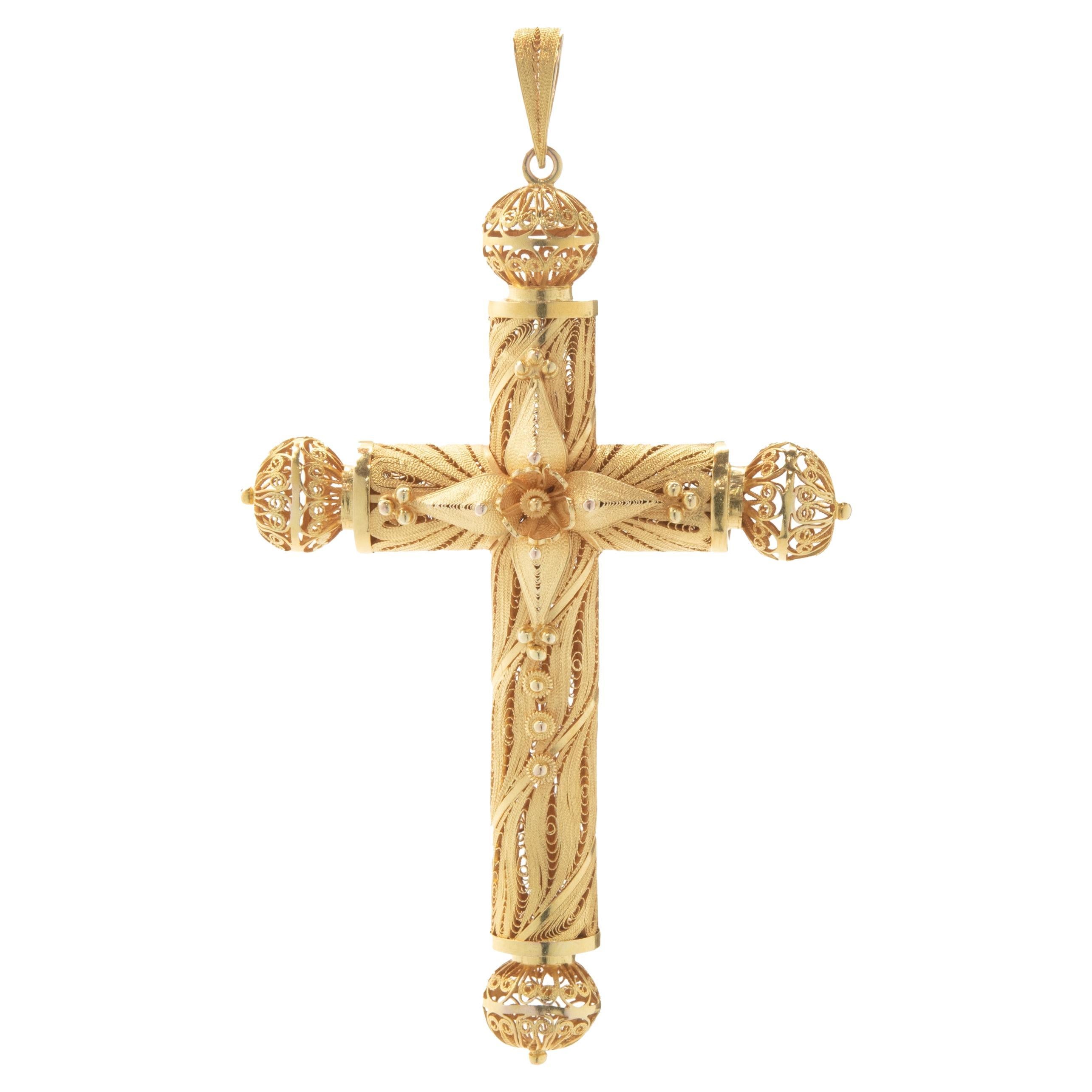 14 Karat Yellow Gold Vintage Ornate Cross Pendant at 1stDibs
