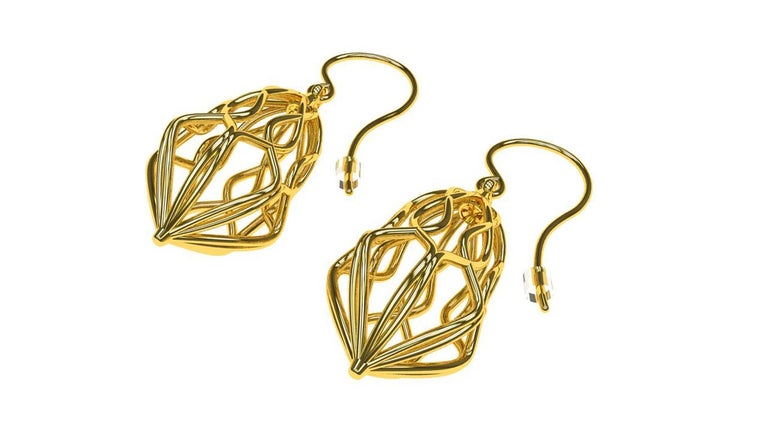 14 Karat Yellow gold Wire Dangle Earrings For Sale at 1stDibs