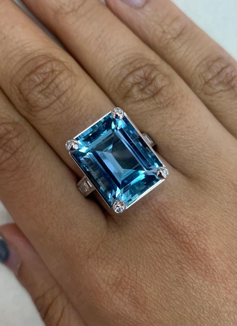 14.0 Carat Santa Maria Aquamarine and Diamond Ring in 18 Karat White ...