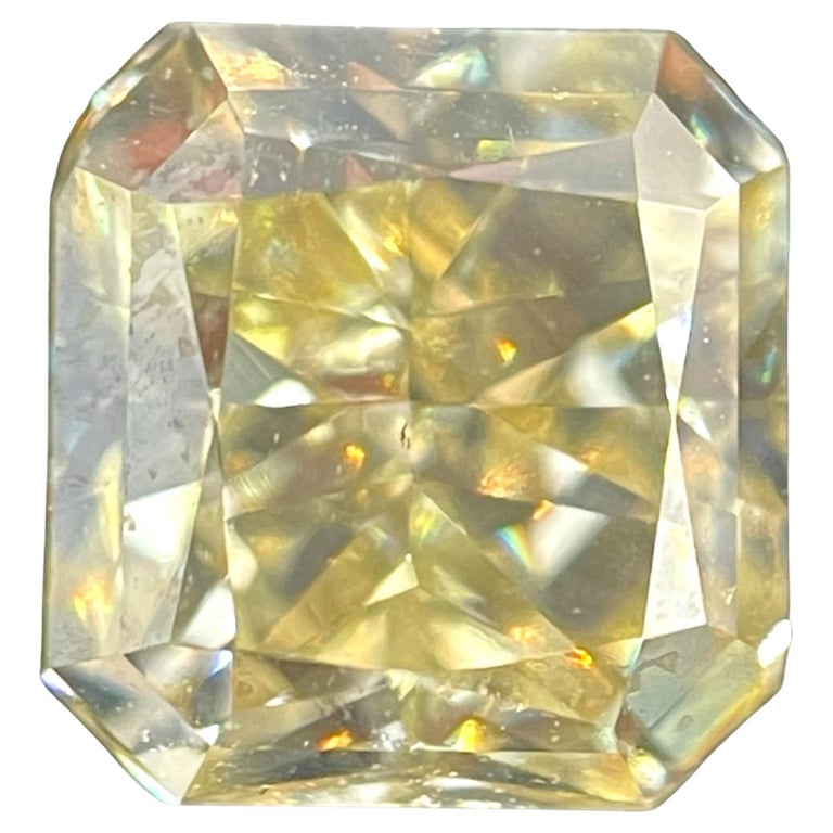 Brillant carré jaune brun clair fantaisie de 1,46 carat certifié GIA ...