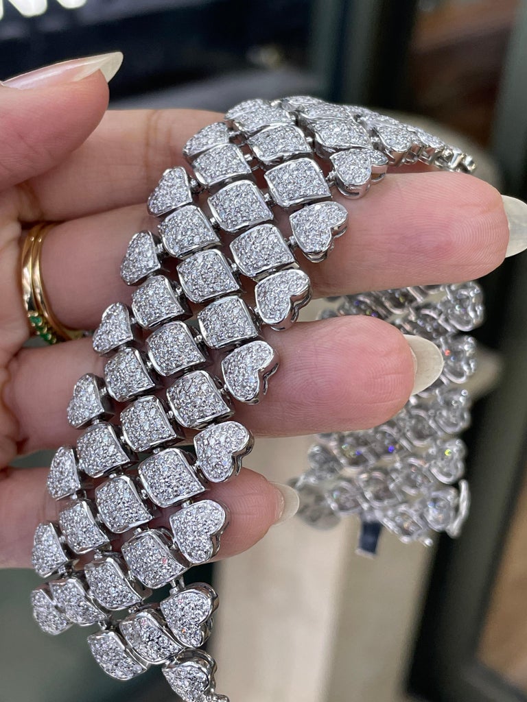 14.80 Carat Diamond 18 Carat White Gold Heart Cuff Bracelet For Sale at ...