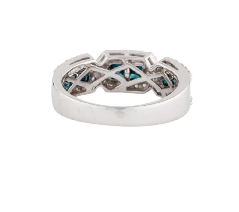 14k Blue and White Gorgeous Diamond Band Ring For Sale at 1stDibs