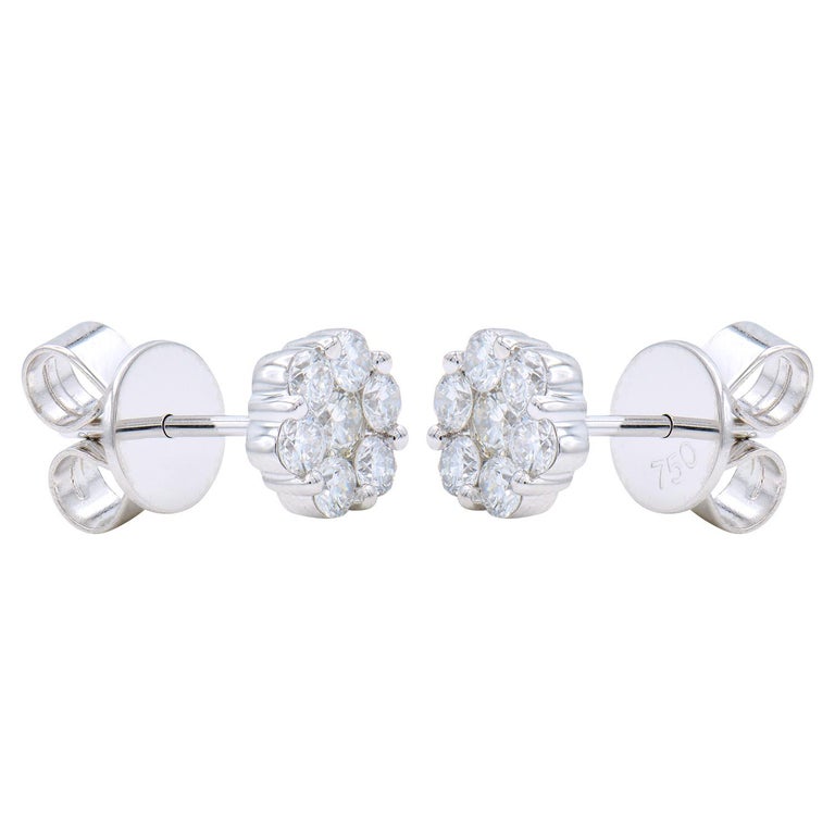 14K Diamond Cluster Stud Earrings For Sale at 1stDibs