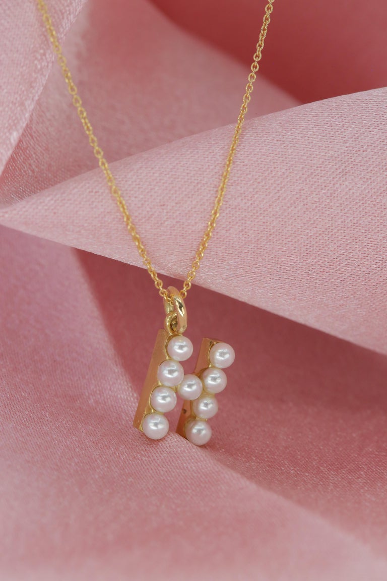 14K Gold and Pearl Initial Letter 'H' Necklace For Sale at 1stDibs