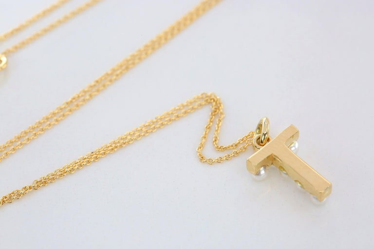 14K Gold and Pearl Initial Letter 'T' Necklace For Sale at 1stDibs