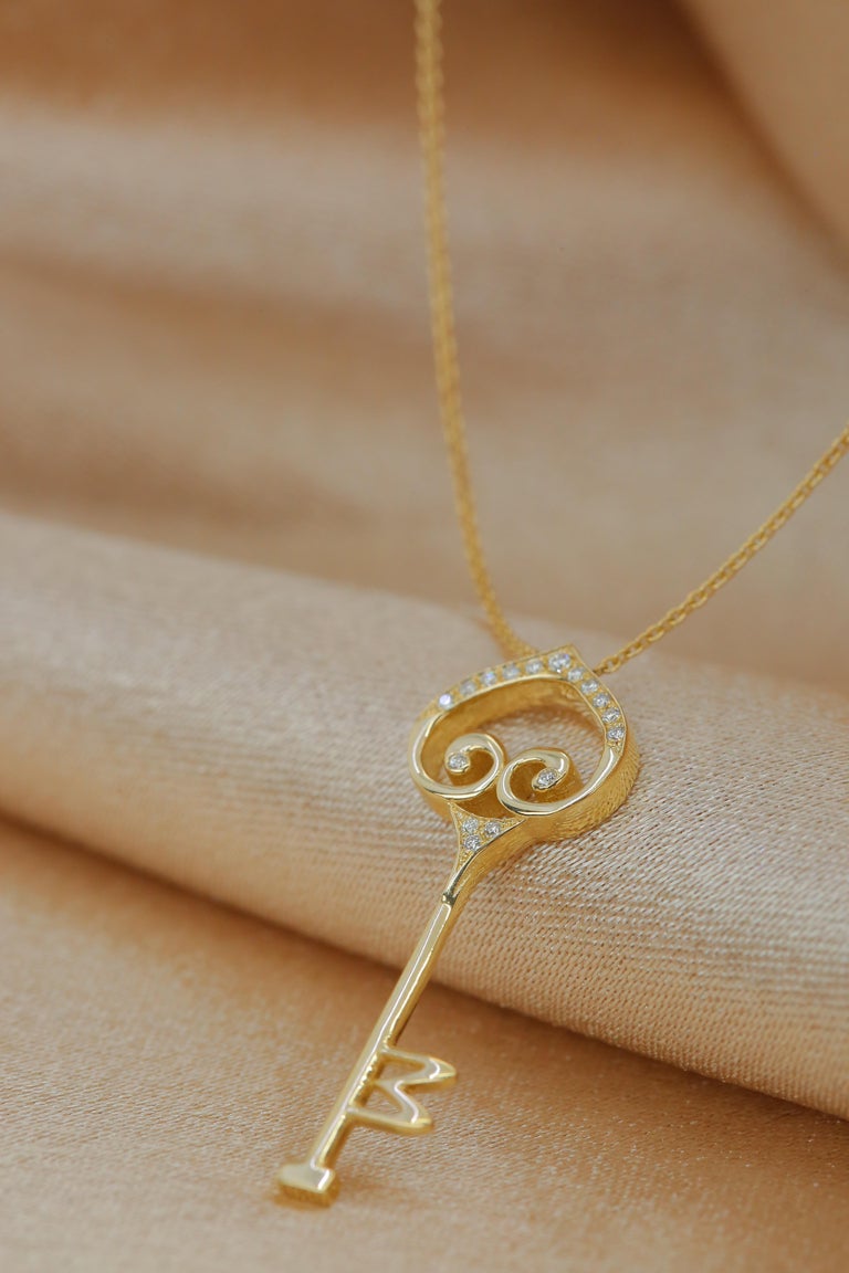 14K Gold Diamond Key Charm Necklace For Sale at 1stDibs