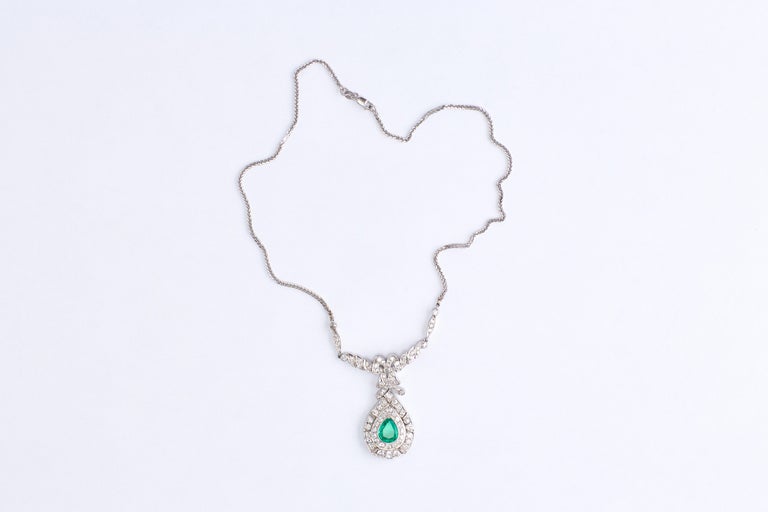 14 Karat Gold Emerald and Diamonds Collier 'Necklace' For Sale at 1stDibs