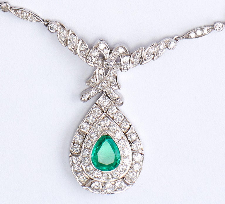 14 Karat Gold Emerald and Diamonds Collier 'Necklace' For Sale at 1stDibs