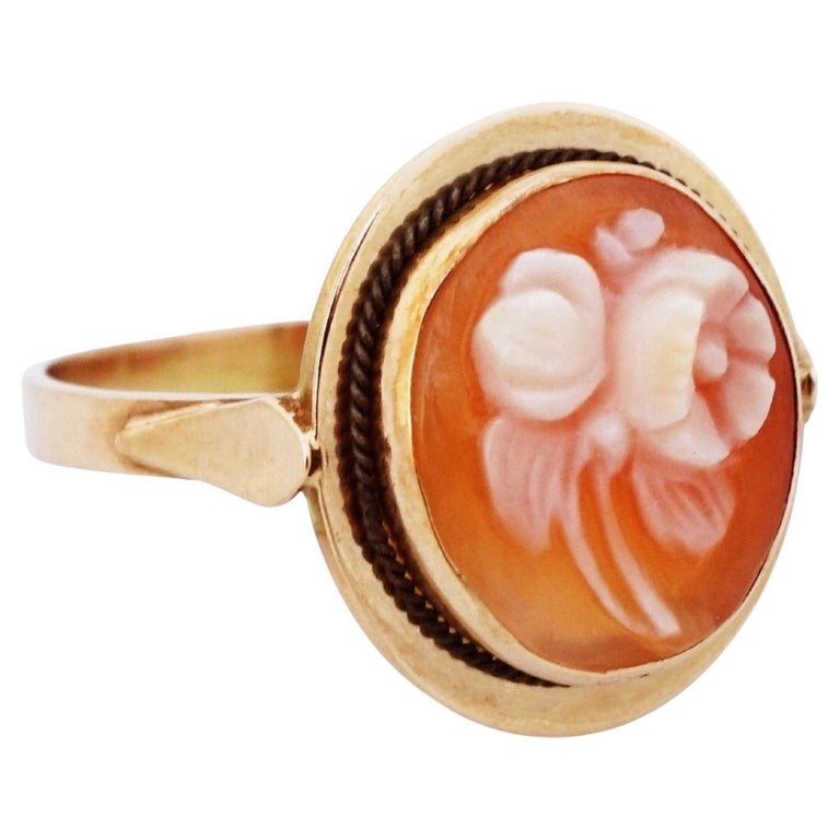 14k Gold Hand Carved Floral Shell Cameo Ring (Size 6), 1950s at 1stDibs
