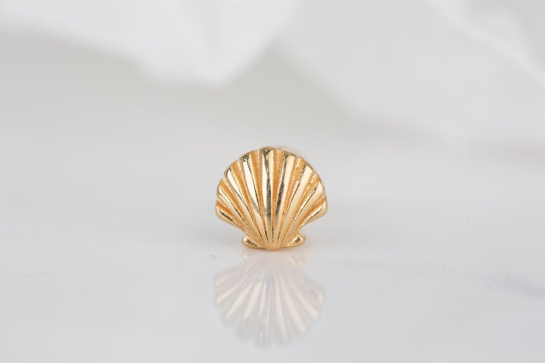 14K Gold Oyster Piercing, Shell Gold Stud Earring For Sale at 1stDibs