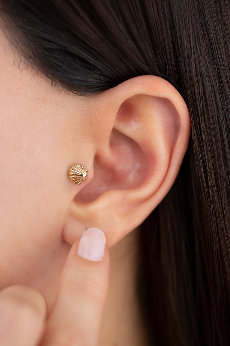 14K Gold Oyster Piercing, Shell Gold Stud Earring For Sale at 1stDibs