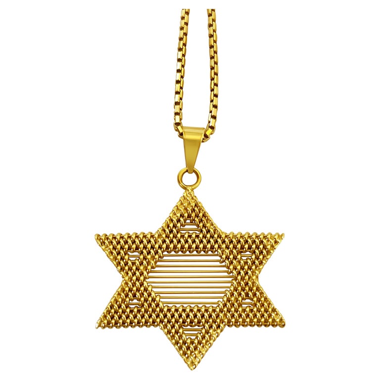 14K Gold Star of David Pendant Necklace For Sale at 1stDibs