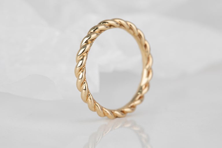 Customizable 14K Gold Twisted Wedding Ring For Sale at 1stDibs