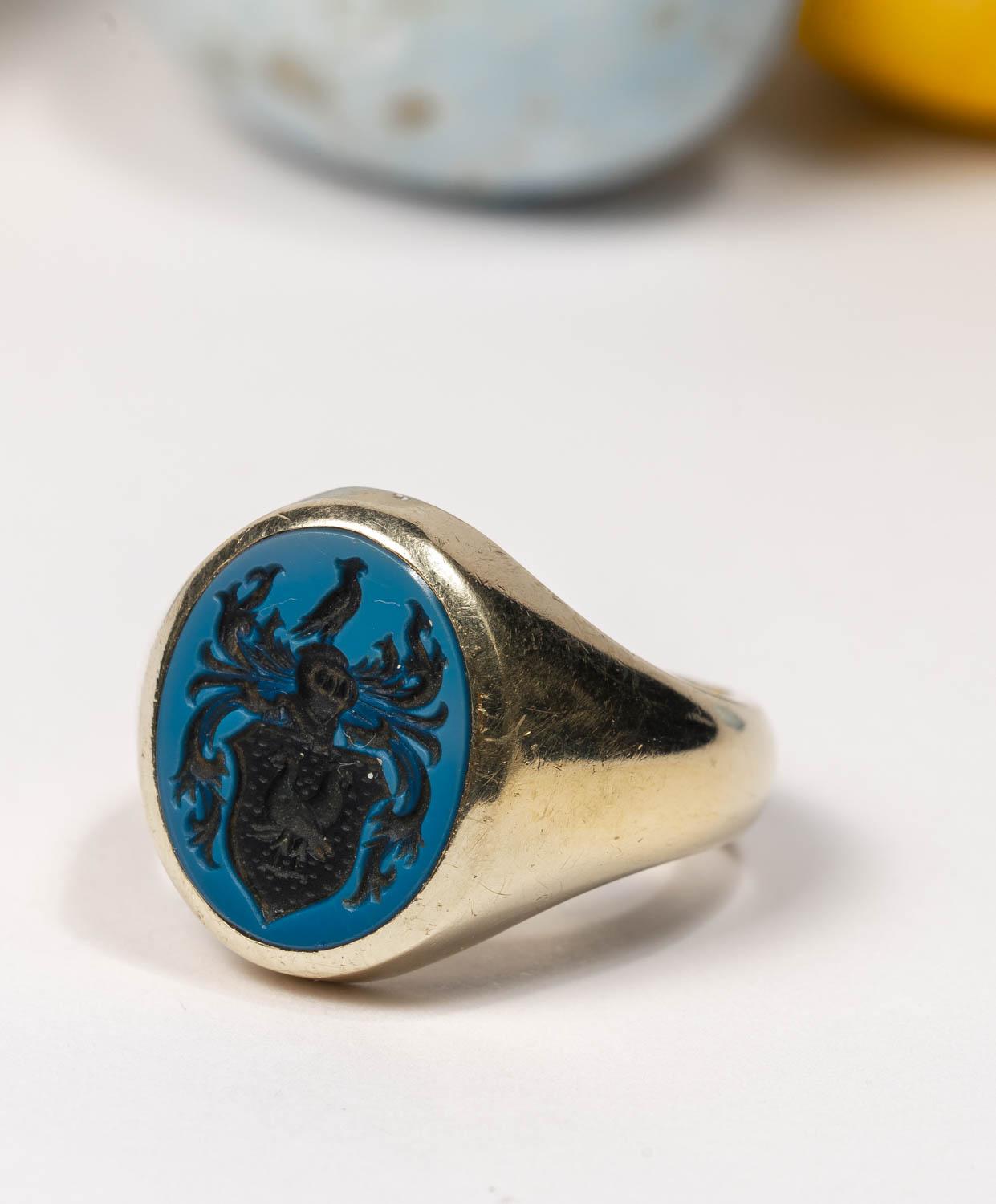 14k Gold Unisex Coat of Arms Signet Ring, Heavy Blue Agate Unisex ...