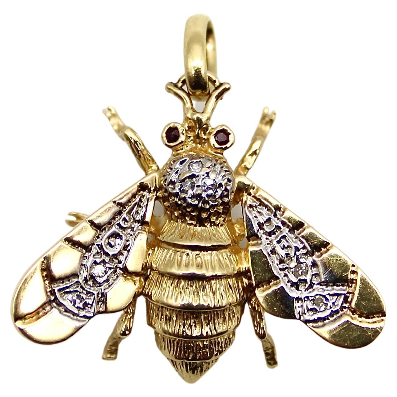 14K Gold Vintage Diamond and Ruby Bee Pendant For Sale at 1stDibs