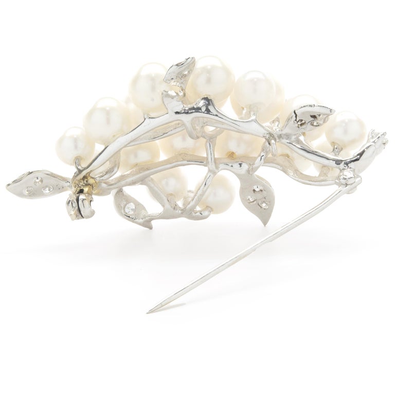 14k White Gold Diamond and Cluster Pearl Brooch For Sale at 1stDibs