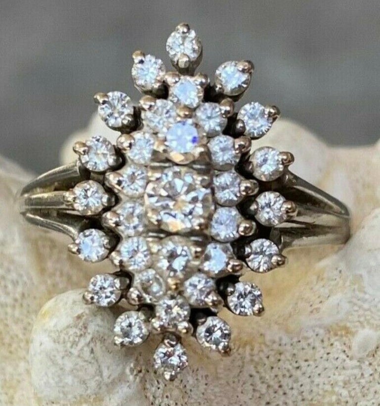 14K White Gold Diamond Cluster Cocktail Ring For Sale at 1stDibs