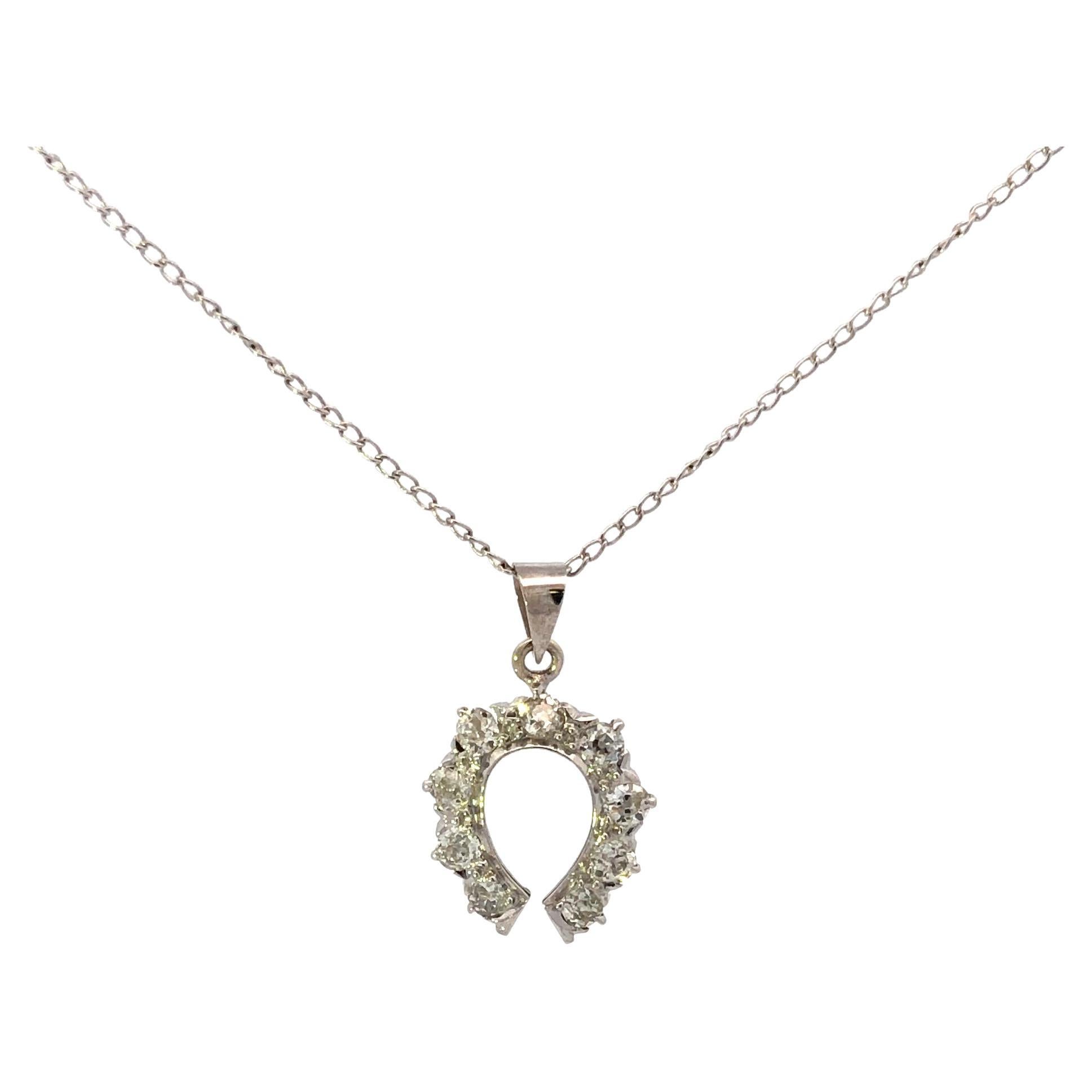 Elegant 14k White Gold Triangle Diamond Necklace For Sale at 1stDibs