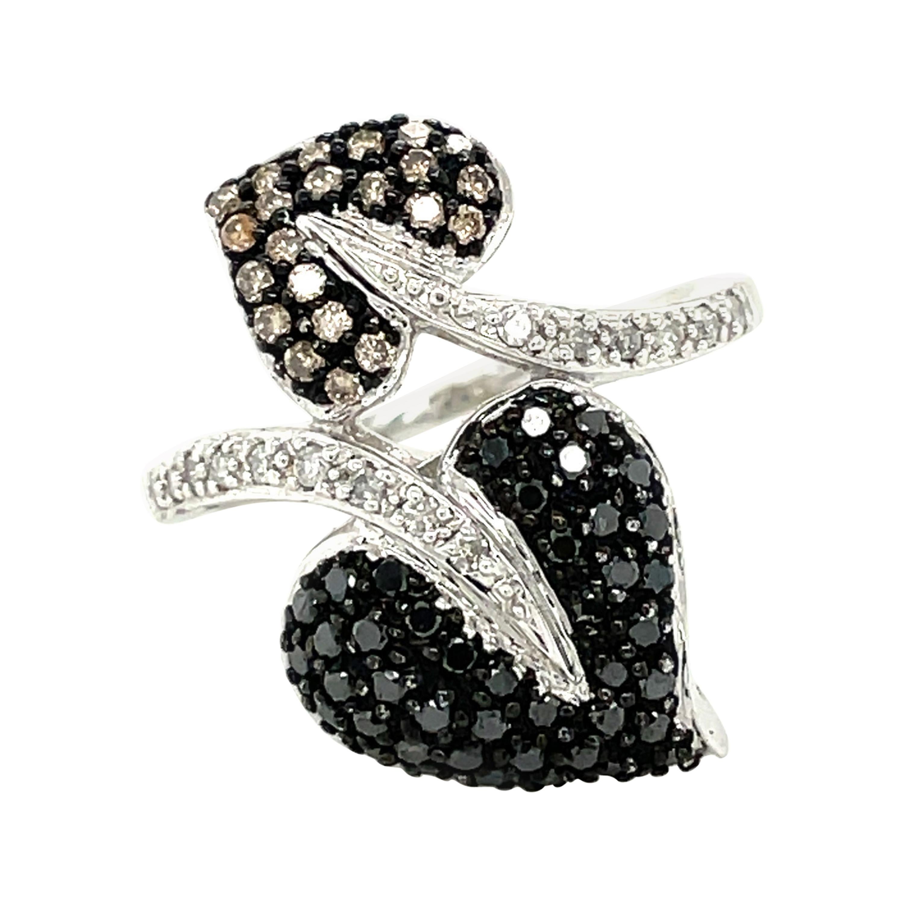 Diamond Two-Color Gold Scroll Motif Ring For Sale at 1stDibs