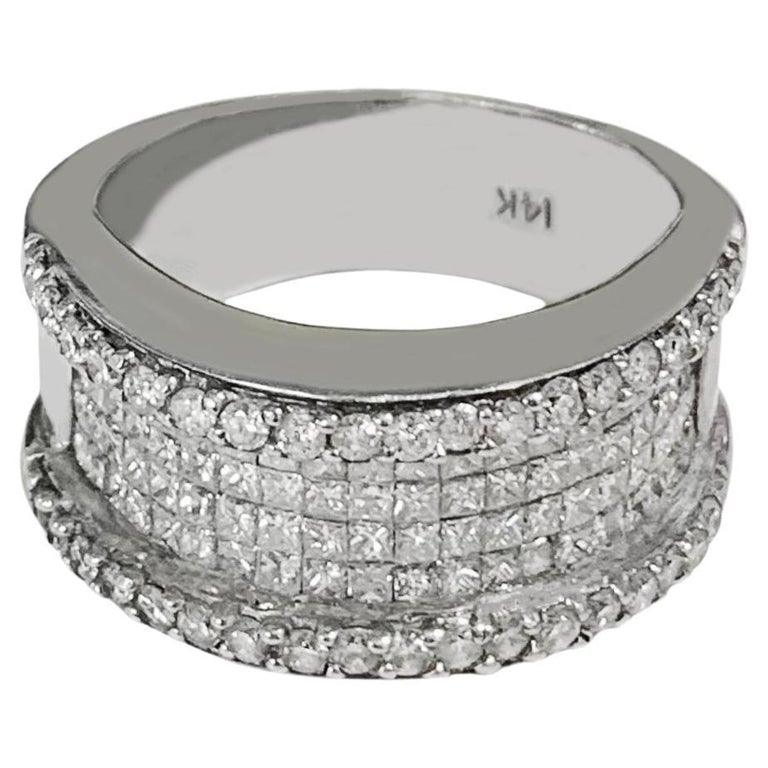 14k White Gold Square Ring with Diamonds For Sale at 1stDibs