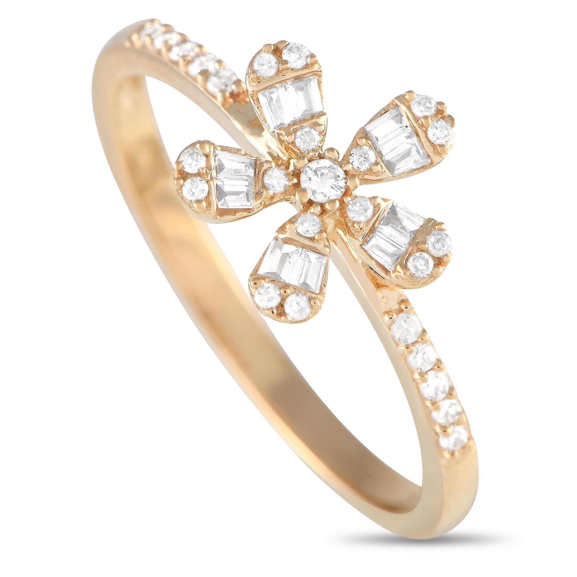 14K Yellow Gold 0.20ct Diamond Flower Ring For Sale at 1stDibs