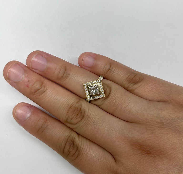 14K Yellow Gold 0.74ct Princess Cut Diamond Ring For Sale at 1stDibs