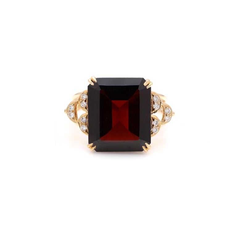 Customizable 14K Solid Yellow Gold 10.7 Carat Deep Red Garnet Gemstone ...
