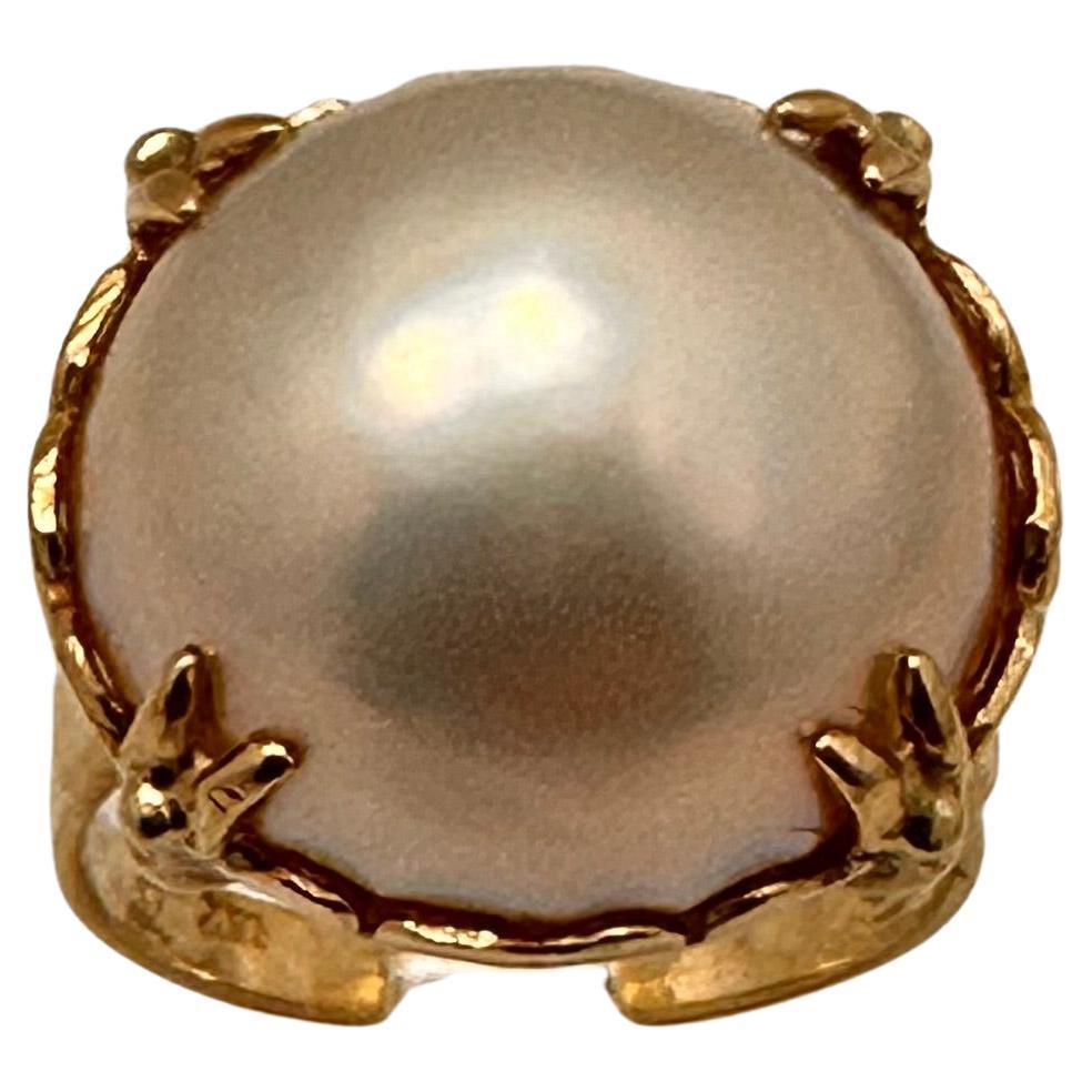 18.5mm Mabe Pearl Ring in Yellow Gold For Sale at 1stDibs