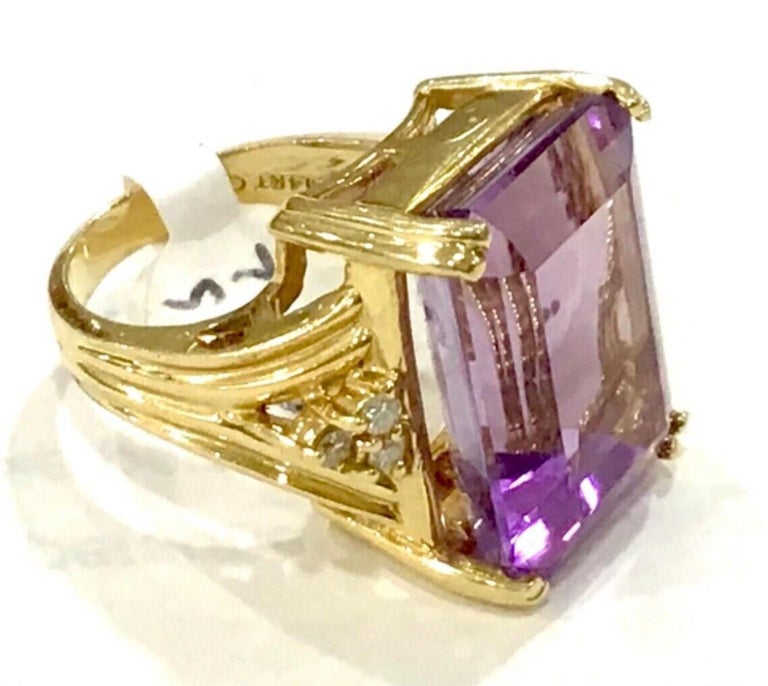 14k Yellow Gold Amethyst and Diamond Ring For Sale at 1stDibs