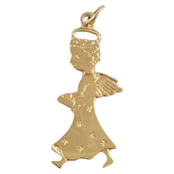 14 Karat Yellow Gold Guardian Angel Charm For Sale at 1stDibs