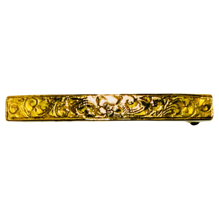 14k Yellow Gold Baby Bar Pin For Sale at 1stDibs