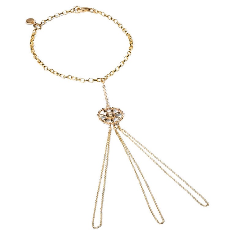 14k Yellow Gold Bracelet Hand Chain For Sale at 1stDibs