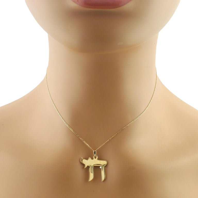 14K Yellow Gold Chai Charm For Sale at 1stDibs