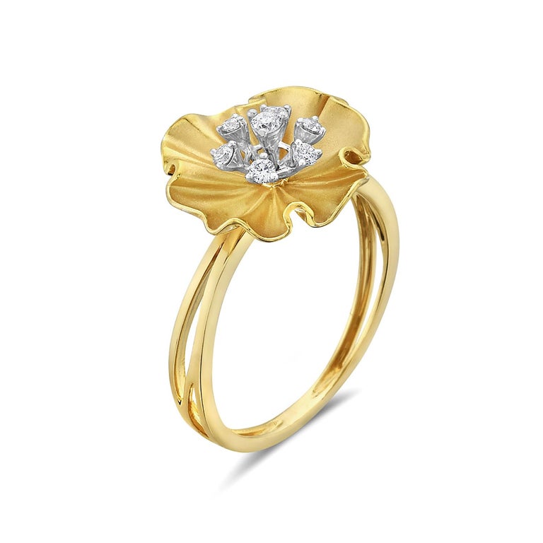 14k Yellow Gold Classic Ring with Diamonds in the Center For Sale at ...