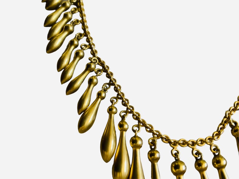 14k Yellow Gold Cleopatra like Necklace For Sale at 1stDibs