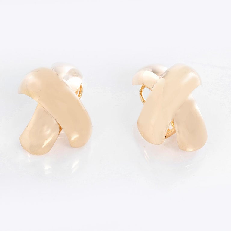 14 Karat Yellow Gold Criss-Cross Earrings For Sale at 1stDibs