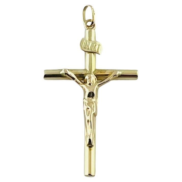 18 Karat Yellow Gold Crucifix Cross Pendant at 1stDibs | 18 karat gold ...