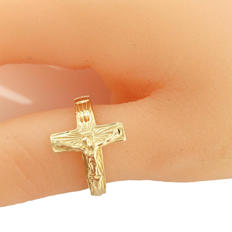 14K Yellow Gold Crucifix Ring For Sale at 1stDibs
